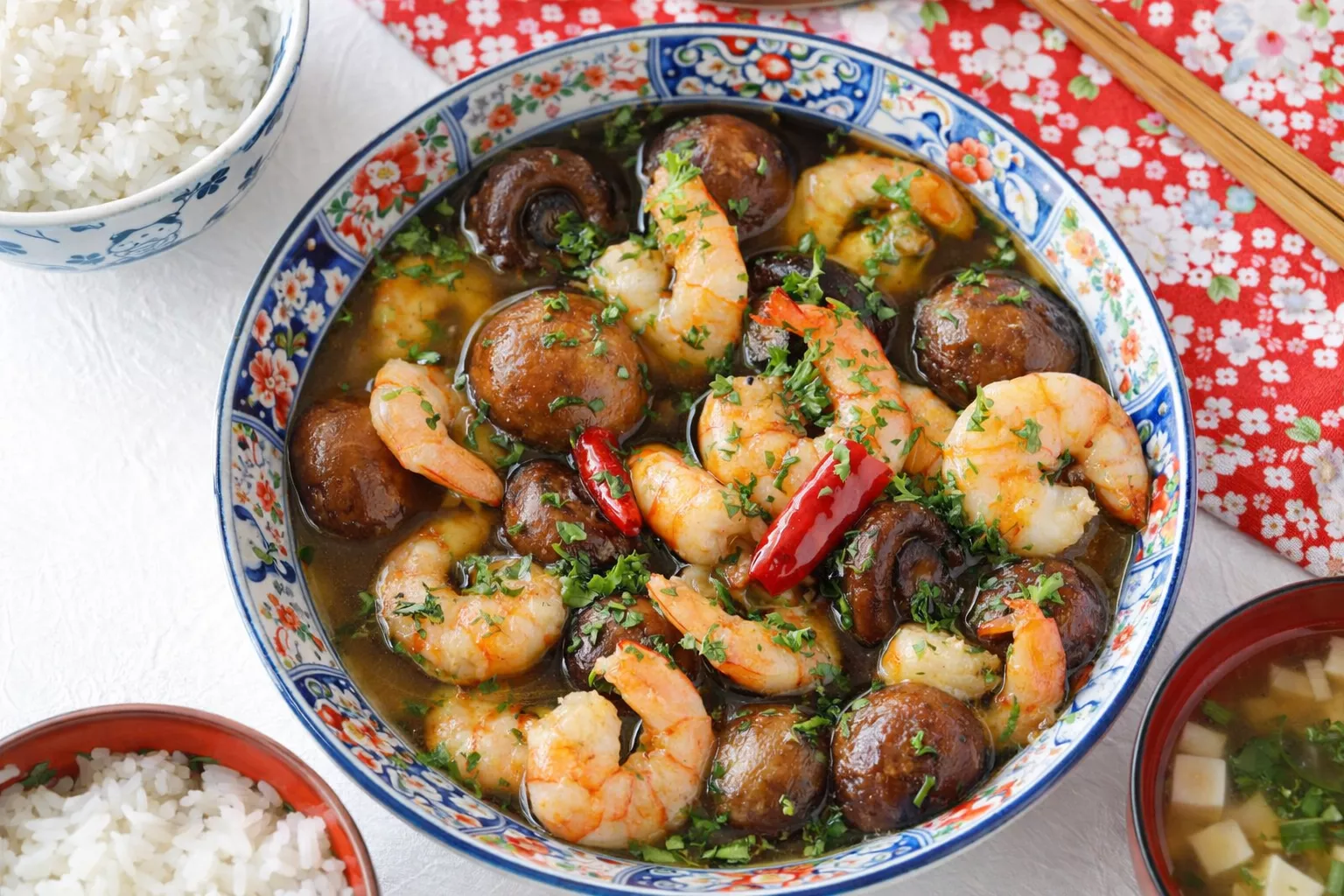 Style Shrimp and Mushroom Ajillo: 4 Easy Steps for an Amazing Japanese ...